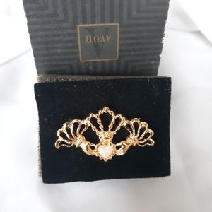 Avon | Jewelry | Vintage Avon Claddagh Pin | Poshmark